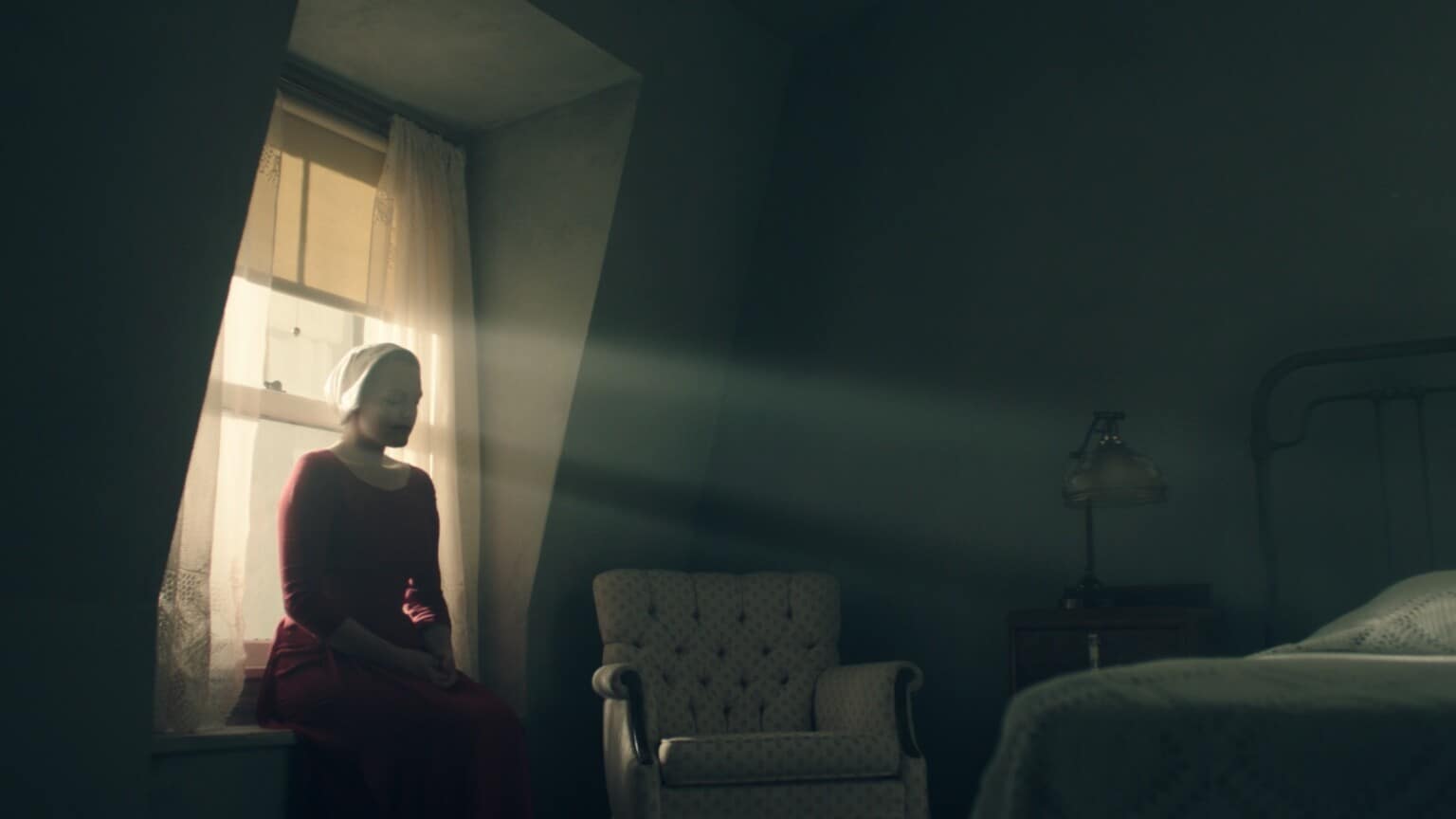 The Handmaid’s Tale: Chapter 5 analysis | SkyMinds.Net